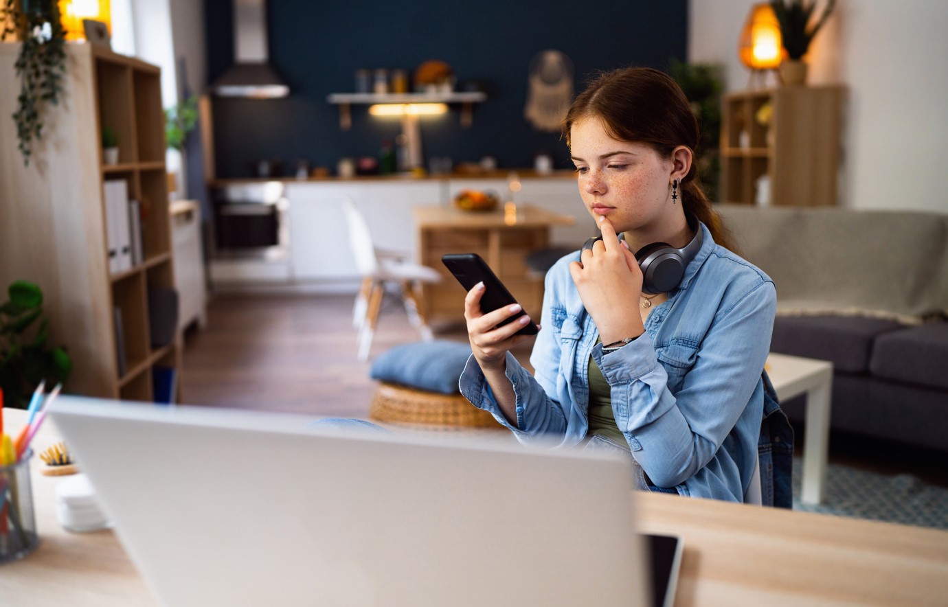 Social Media Smarts for Teens - alis